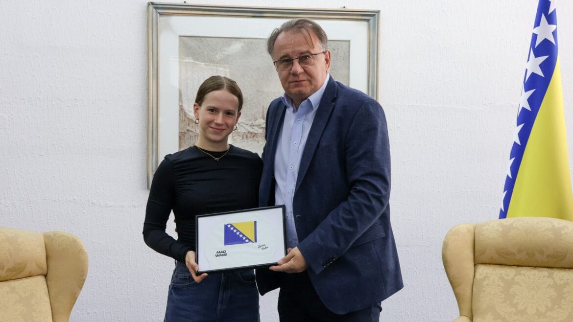 Bh.plivačica kod premijera FBiH: Zerina Vrabac je ponos naše cijele ...